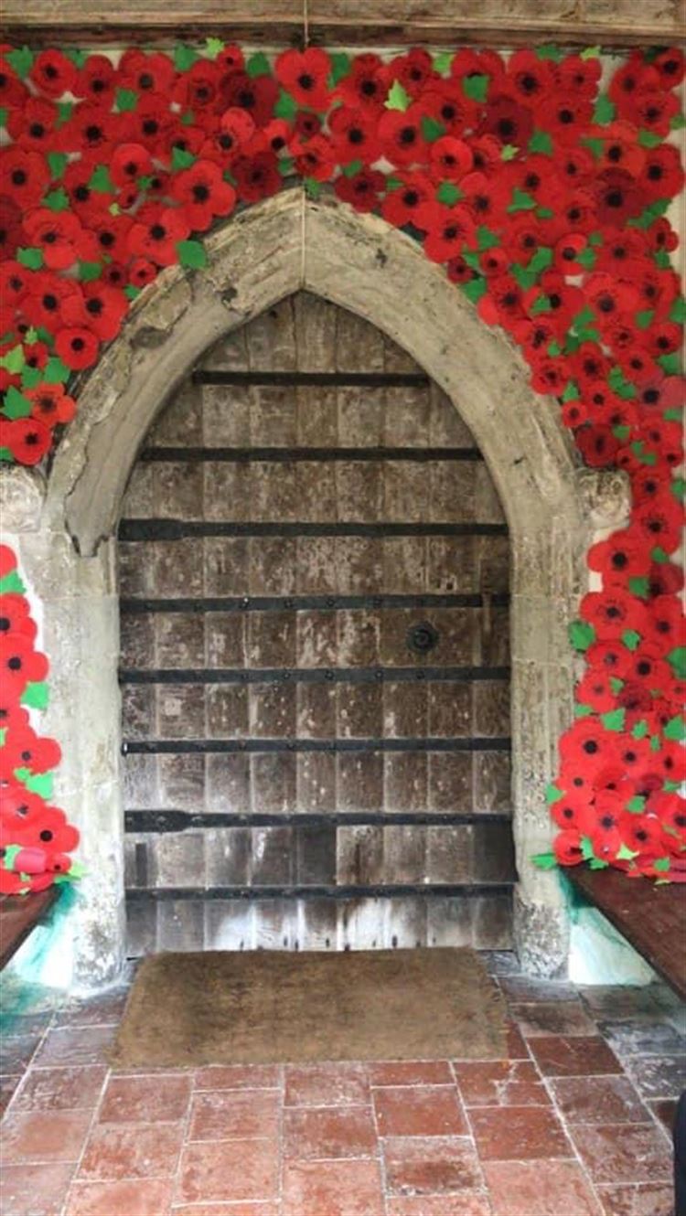 Poppy Promenade in Honour of Remembrance