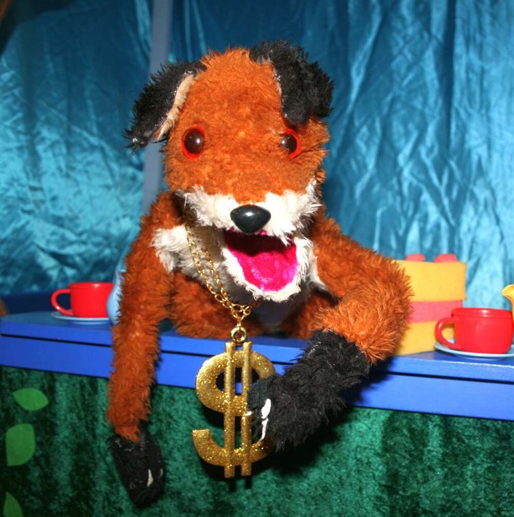 Goldifox: Puppet Show