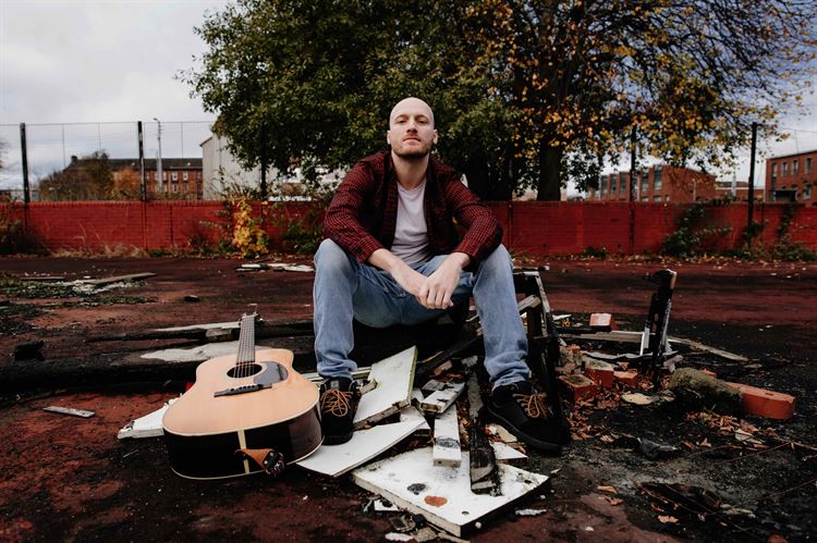 Jack Badcock (Dallahan) Singing A Glowing Galaxy of Songs